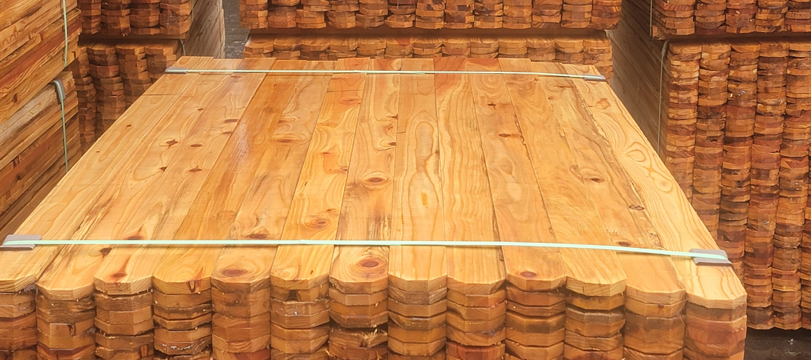 1x4x6' Redwood Dog Ear Fence Picket | Weiserlumber.com